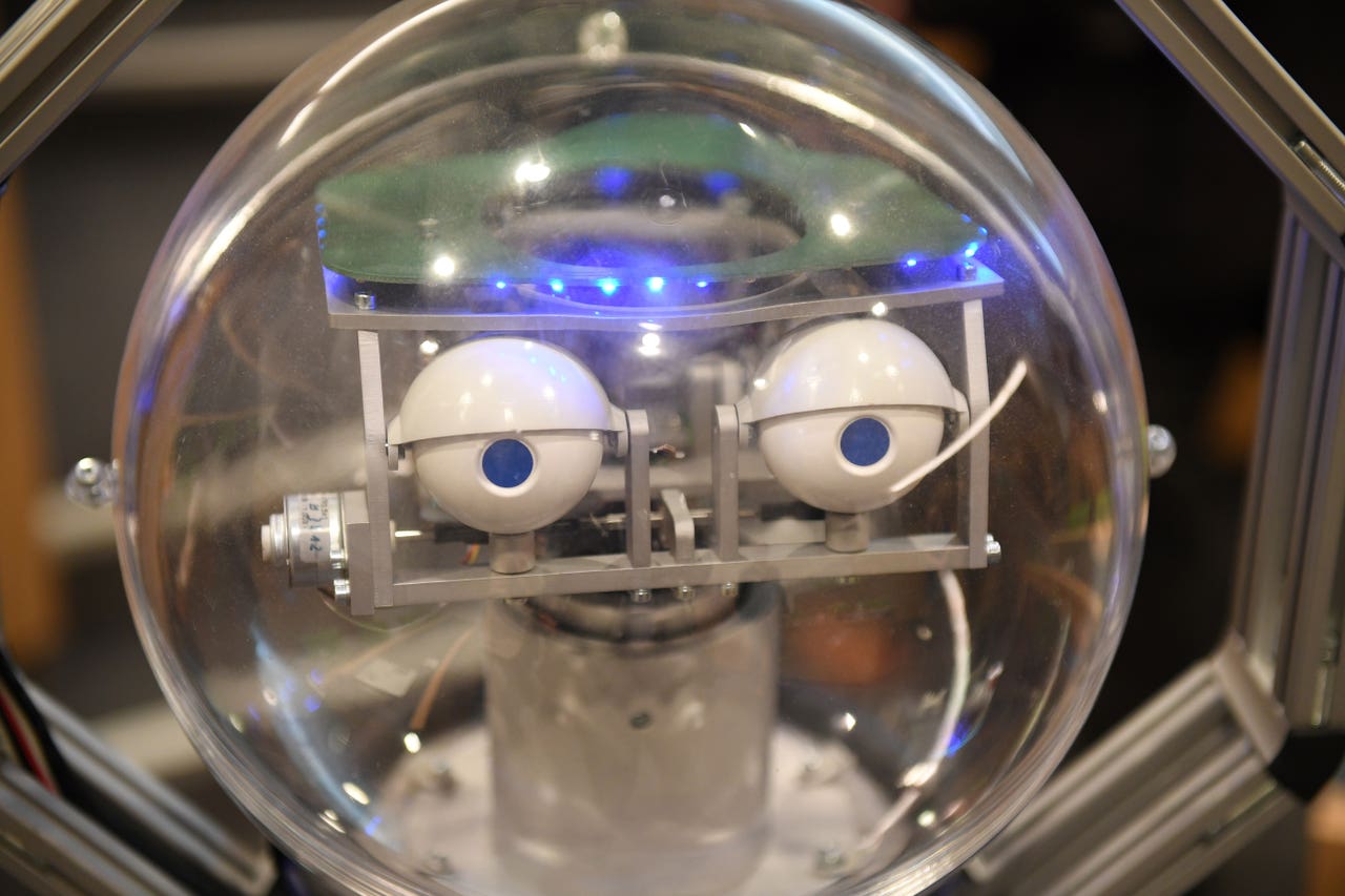 William meets robots as he opens Oxford University technology centre ...