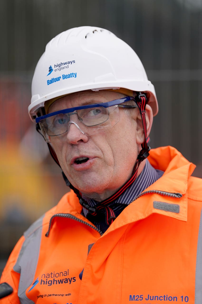 Major M25 project causing severe congestion is delayed by ‘extreme ...