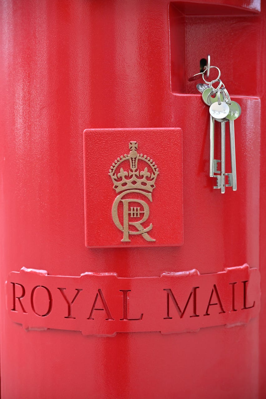 Royal Mail installs first red postbox featuring King’s cypher ...
