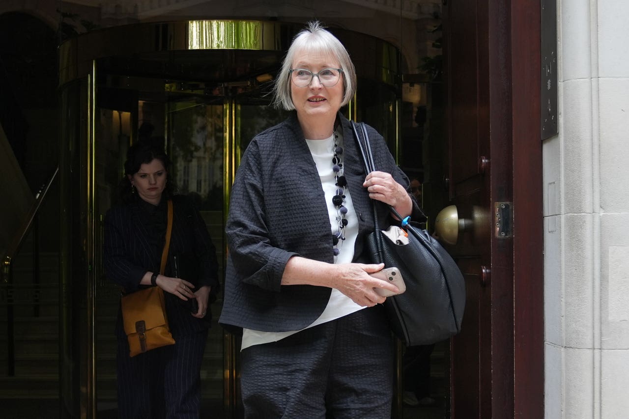 Yvette Cooper rejects Harriet Harman’s call for disappearing messages ...
