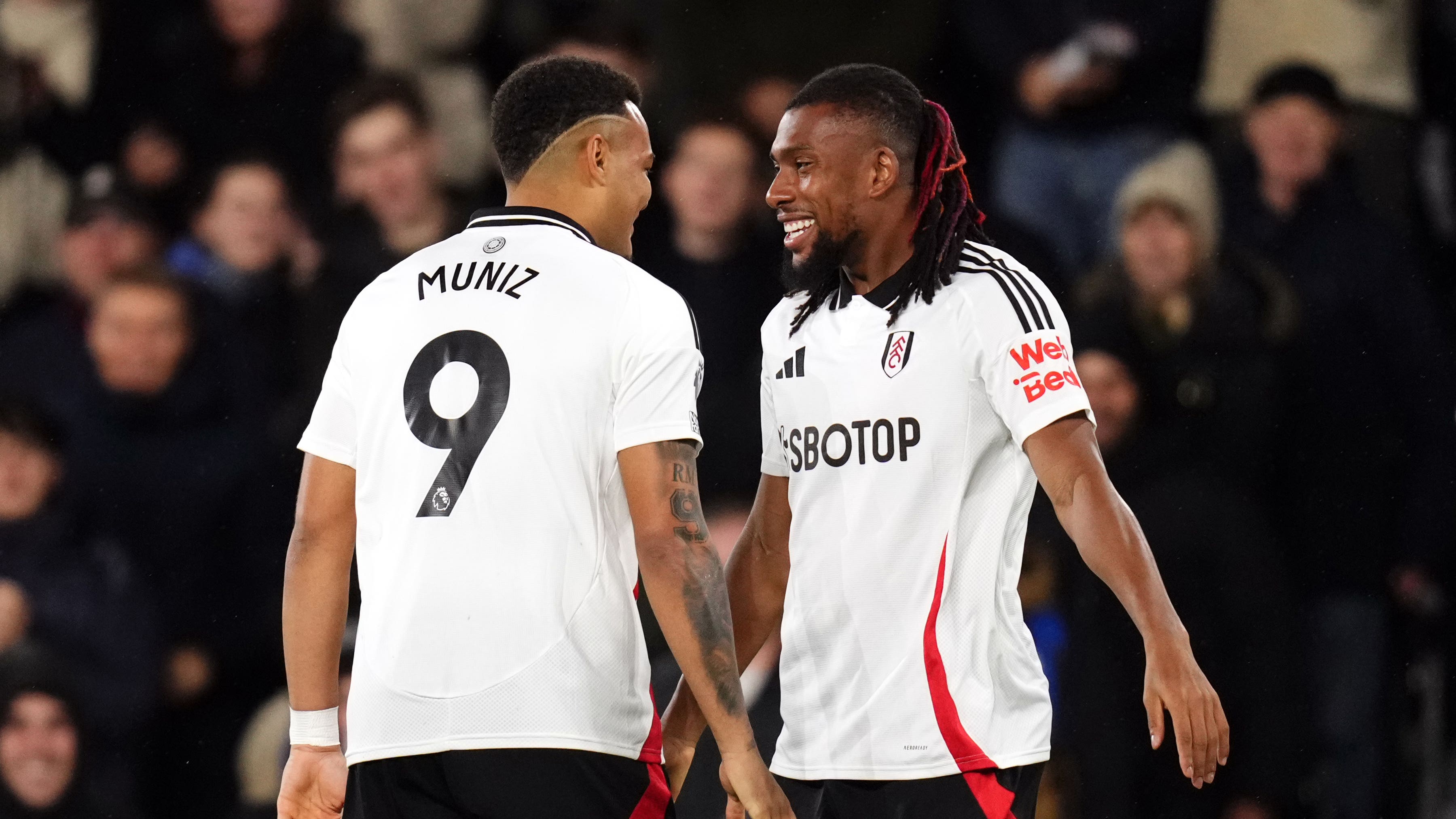 Alex Iwobi brace gives Fulham victory over Brighton | LiveScore