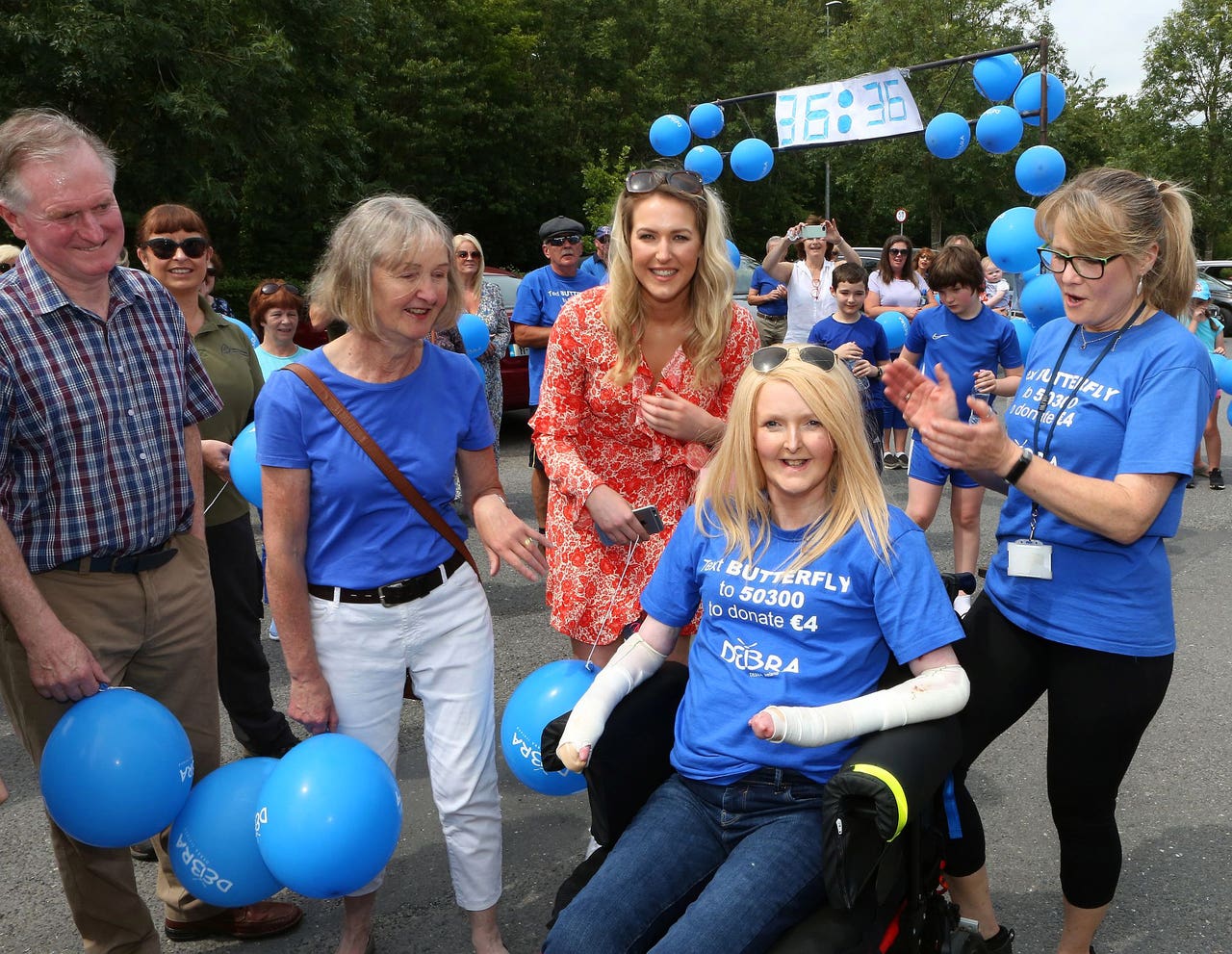 Colin Farrell supports ‘brave’ friend with rare skin disease in charity ...