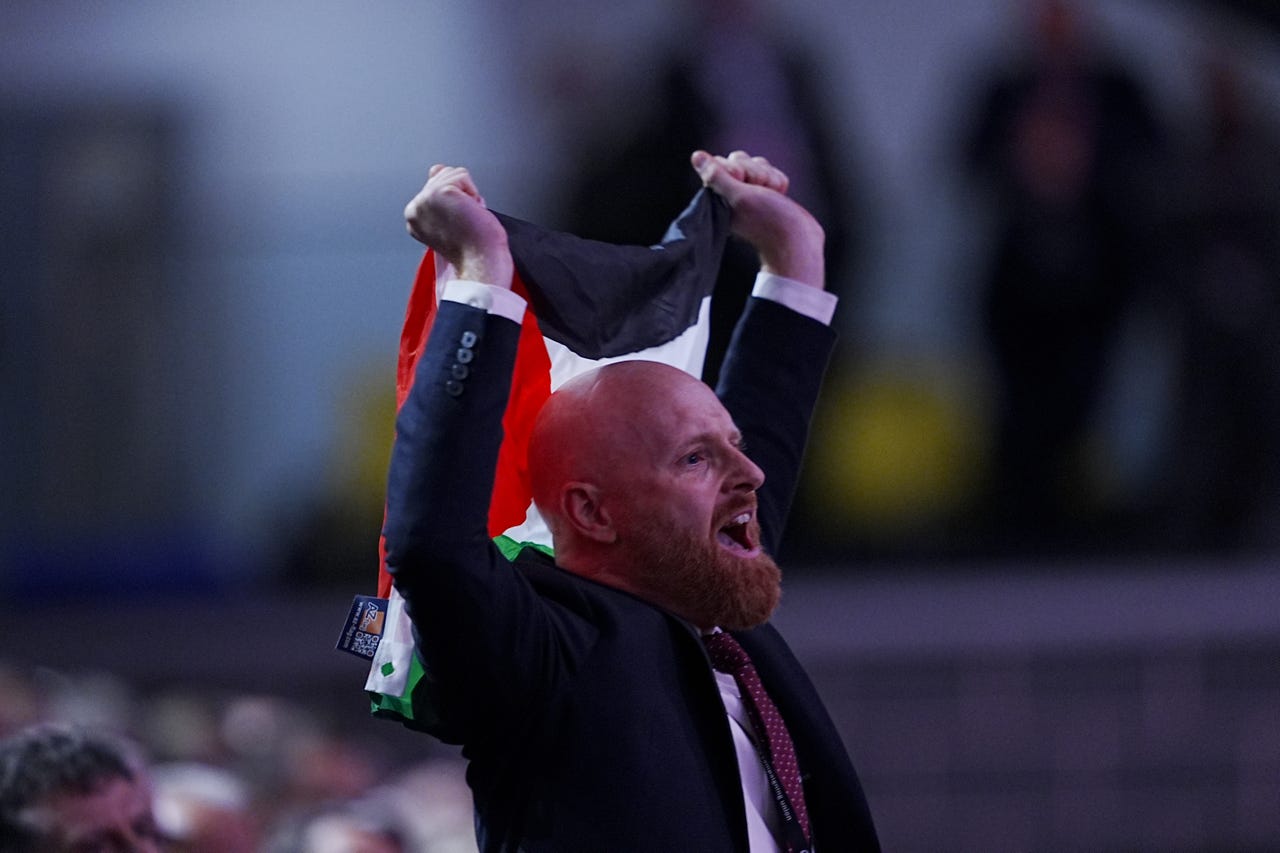 Rachel Reeves’ conference speech interrupted by heckler | Bridport and ...