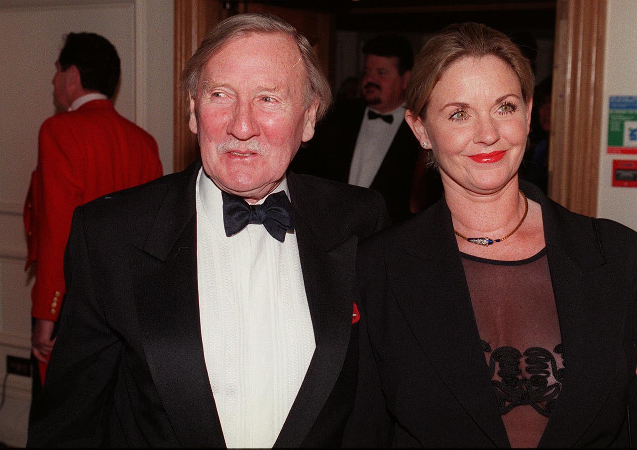 Leslie Phillips: Comedy actor who made his name in Carry On films ...