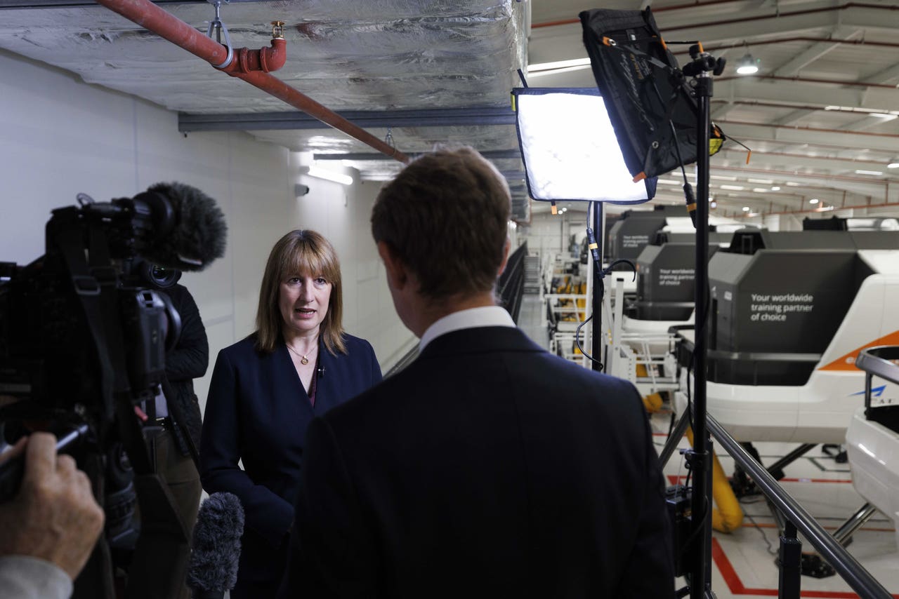 Reform defends savings claim amid questions on scope of welfare plans ...