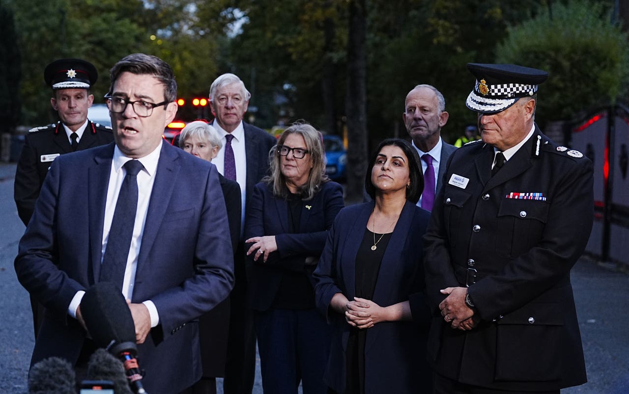 How terror attack at Manchester synagogue unfolded | Redditch Advertiser