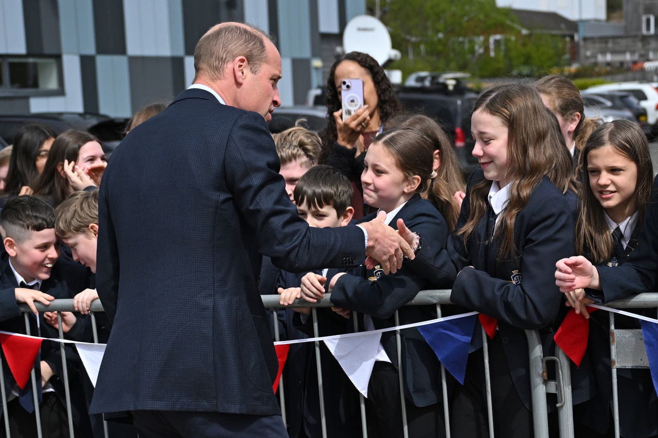 William surprises schoolboy who wrote to him about mental health ...