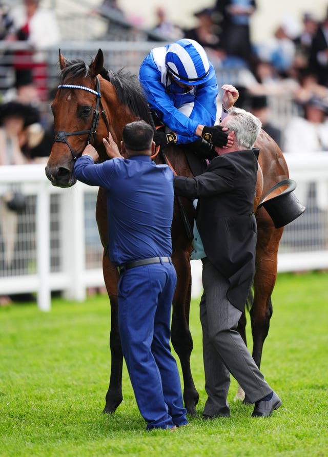 Almeraq bounces back to win sprint spectacular | Leigh Journal