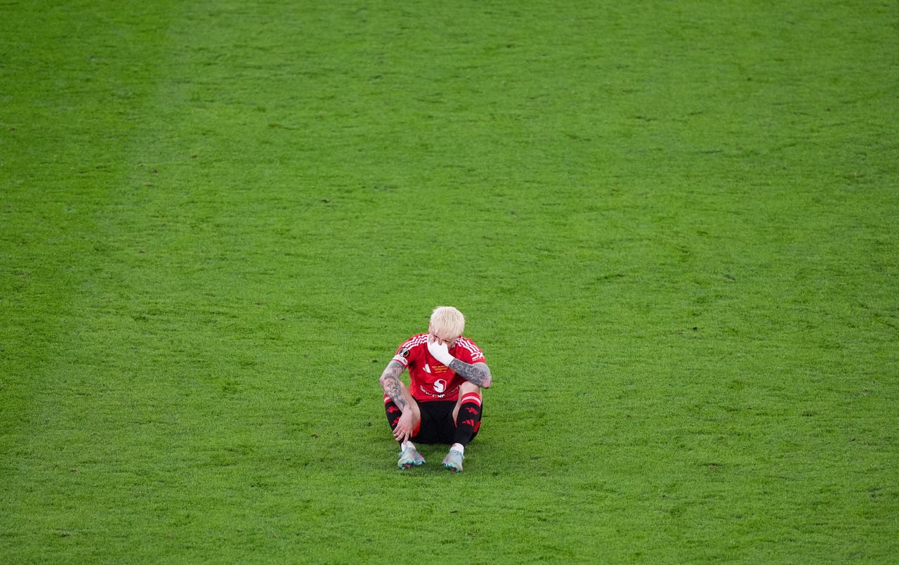 Alejandro Garnacho non-committal over Man Utd future after final snub ...