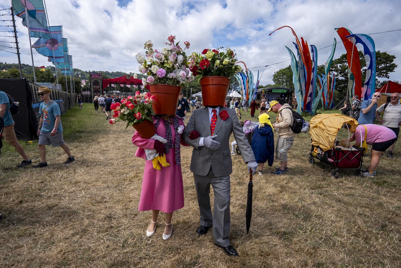 The 1975 to headline Glastonbury Festival amid rumours of Lorde secret ...
