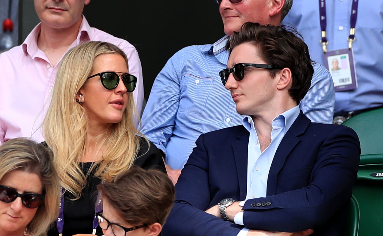 Ellie Goulding shares kiss with husband Caspar Jopling on steps of York ...