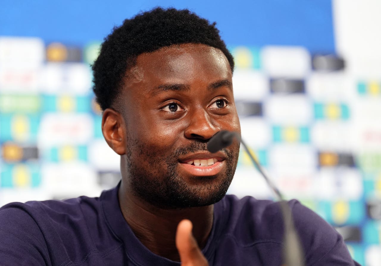 Chin up Anthony! Gordon the butt of jokes in England camp after bike ...